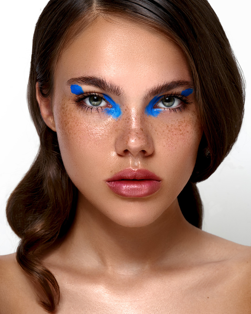 Prickelnde Beauty Make-up Looks: Blue - your-make-up-artist